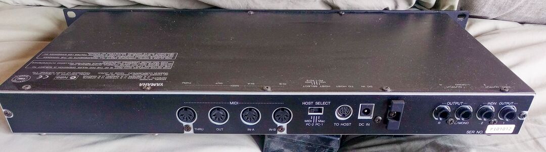 Yamaha MU100R - Noisebridge