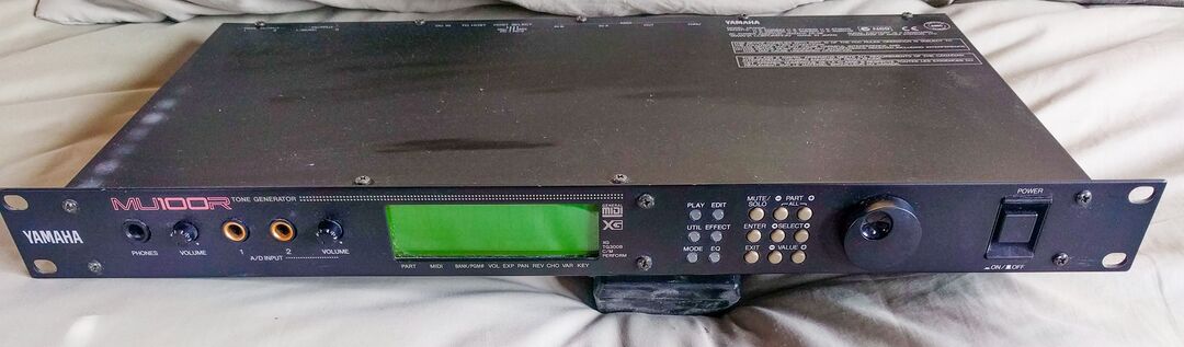 Yamaha MU100R - Noisebridge